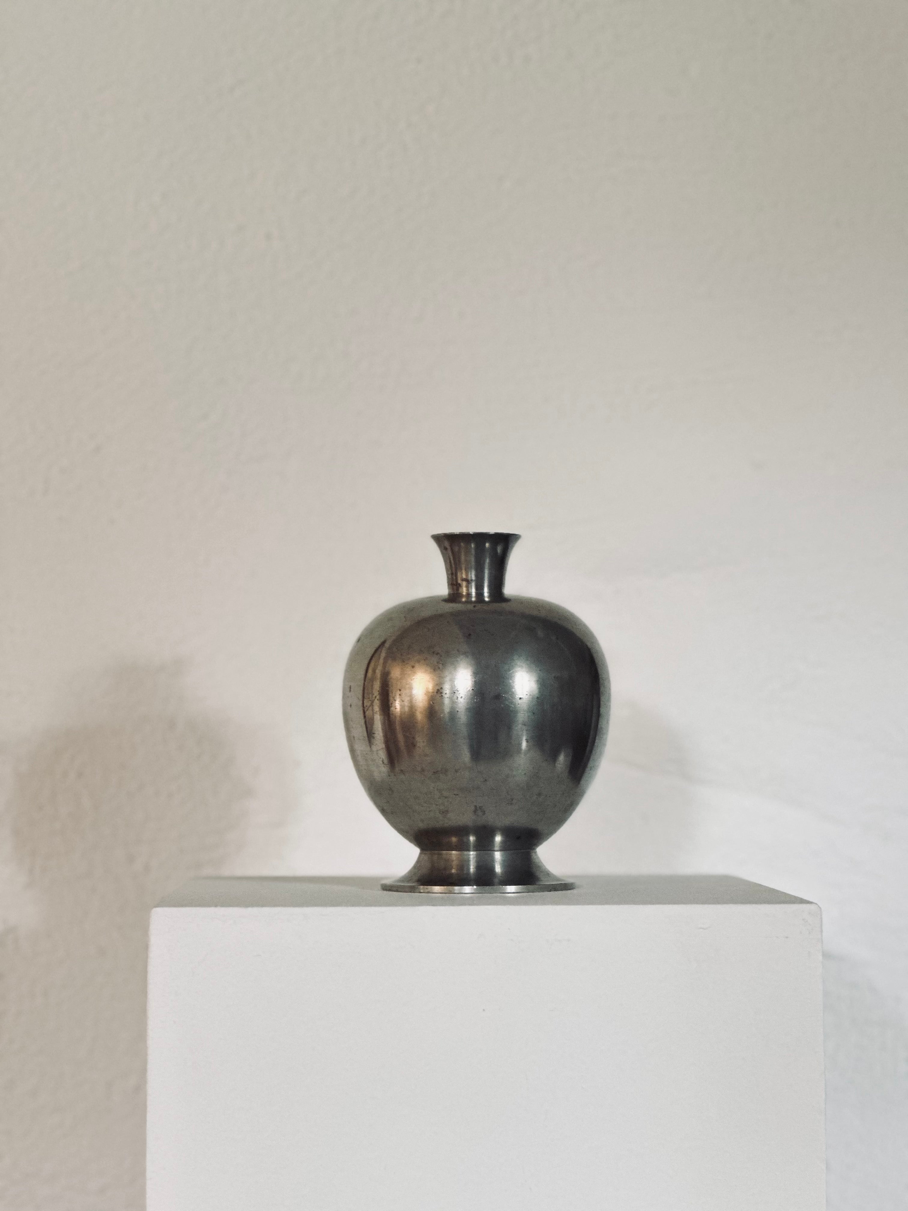 Pewter Bud Vase – SCHILLER DUFVA